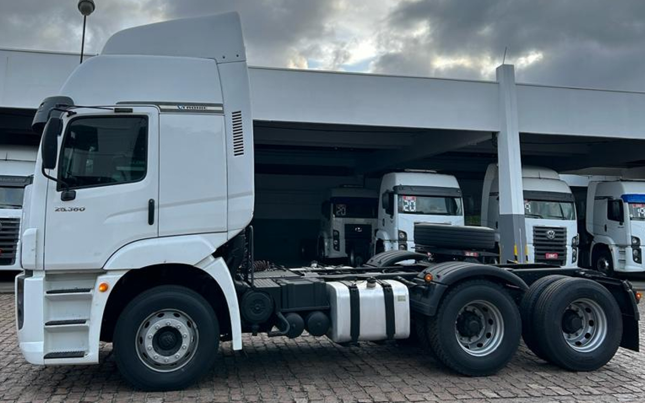 Volkswagen 25.360 Modelo 2021 - Renova